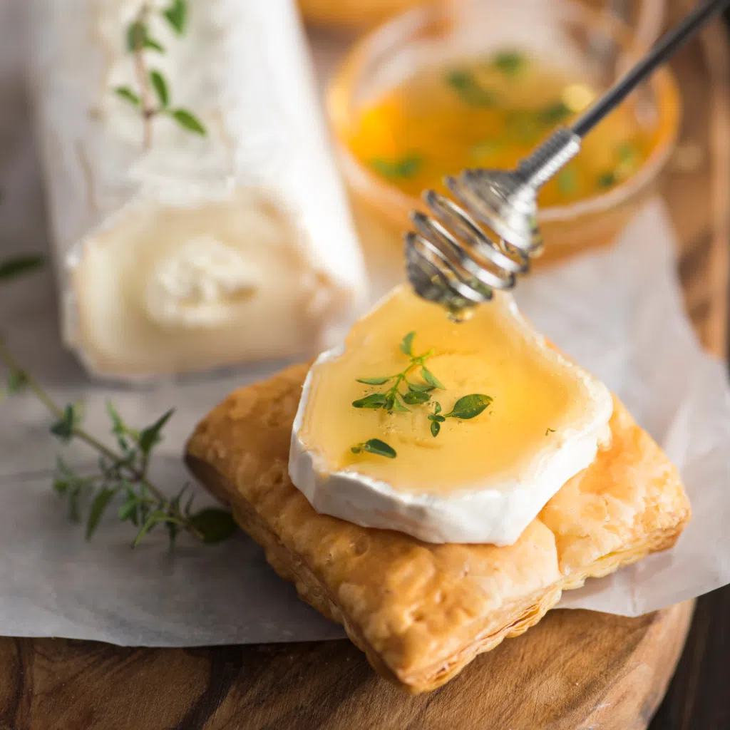 Feuilleté au chèvre et miel - Secrets de Miel